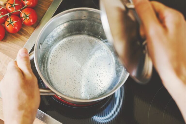 What Does Simmer Look Like? [With Pictures] - MyFire.Place